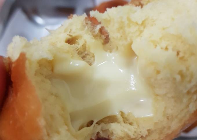 Resep Donat dengan keju lumer di dalam oleh Susan Widjaja - Cookpad