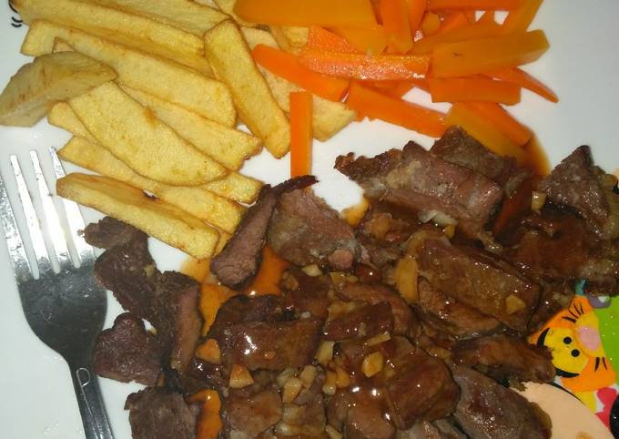 Resep Steak murah meriah simple oleh Inggit Pangestu - Cookpad