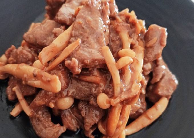 Resep Stir Fried Beef with Shimeji Mushrooms oleh Gracia May - Cookpad