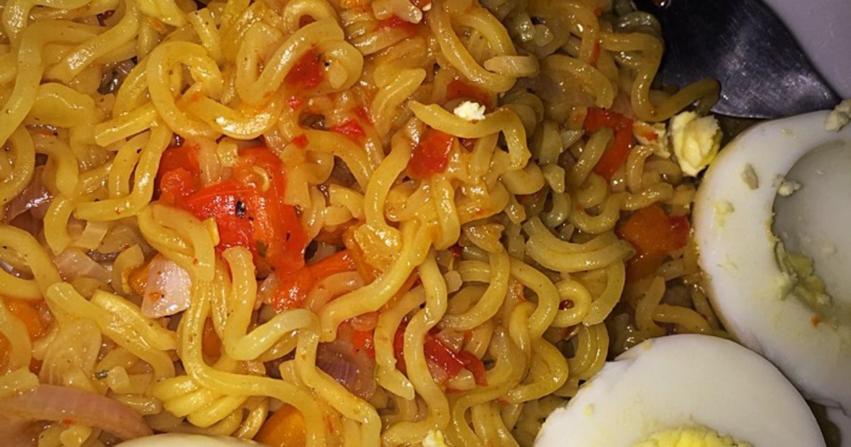 Indomie Extraordinaire Recipe by Adebimpe - Cookpad