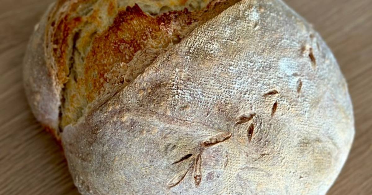 Sourdough bread Recipe by Nadia - Cookpad