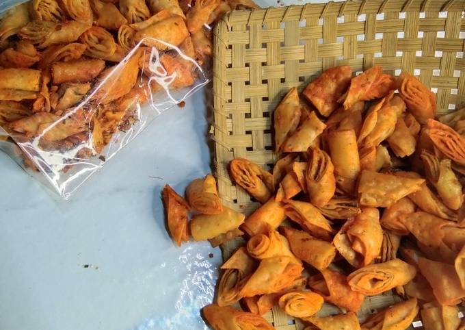 Resep Pangsit mercon oleh Makyus - Cookpad