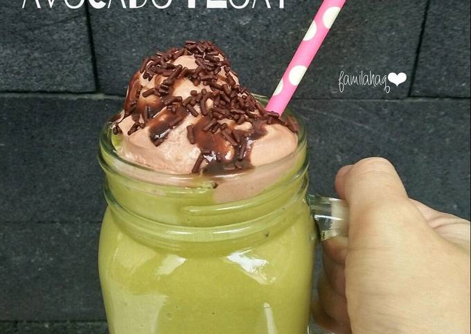 Resep Avocado Float oleh Mila🧕🏻 - Cookpad