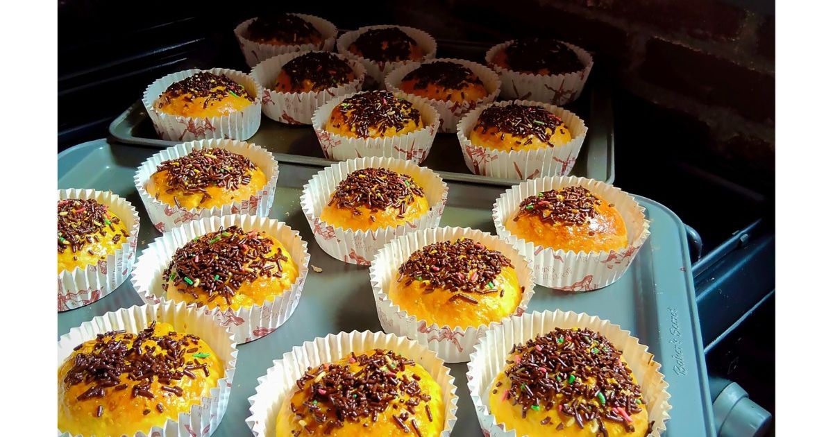 Resep Roti Labu Isi Coklat Dan Keju oleh Tiara Mom's 3 R - Cookpad