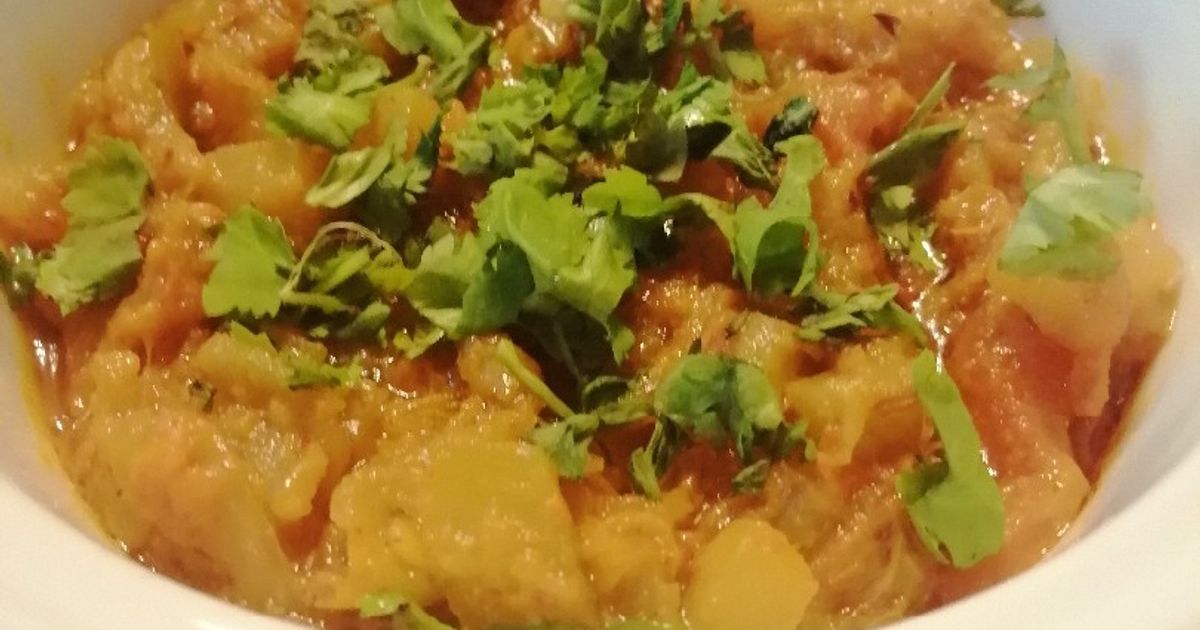 Lauki Ki Sabzi Recipe by Zainab Aftab - Cookpad