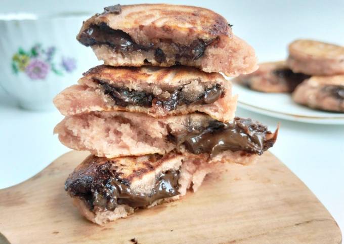 Resep Roti Simple Strawberry (no ulen) oleh Elys Diana - Cookpad