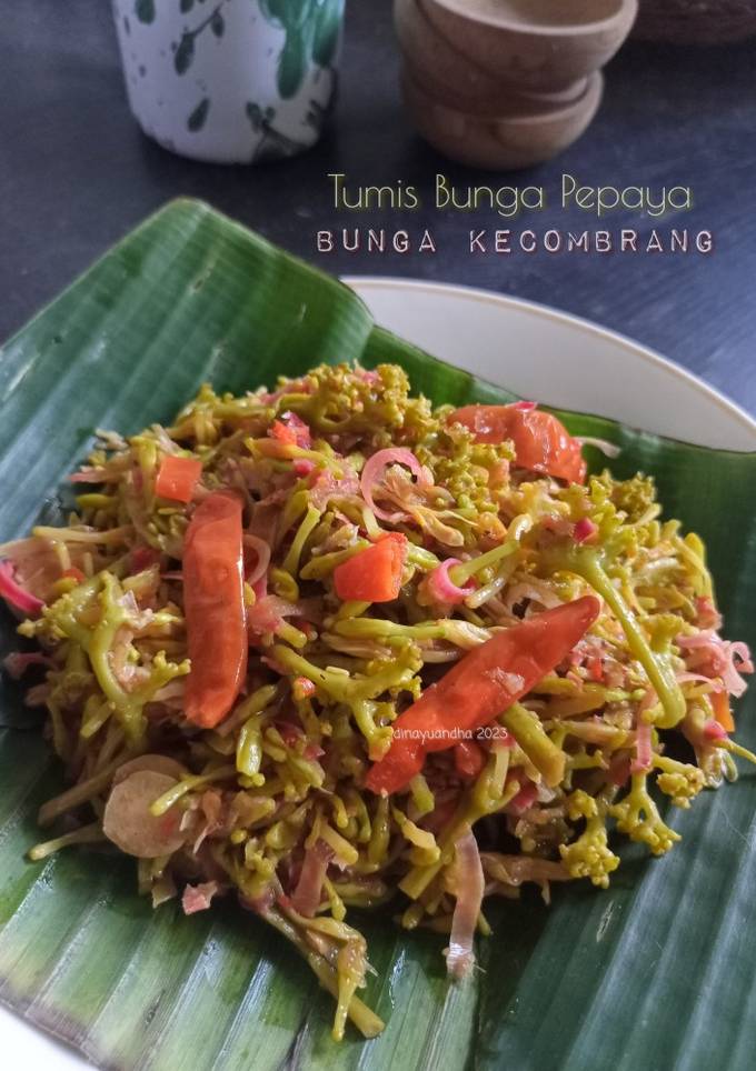 Resep Tumis Bunga Pepaya Kecombrang 'dan Tips' oleh Dina Yuandha - Cookpad
