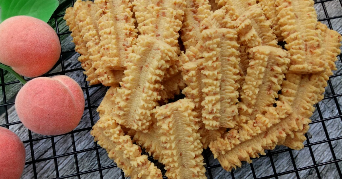 Resep Kue Semprit Keju oleh Hellen Gunawan - Cookpad