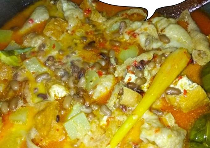 Resep Sayur krecek kacang tolo pedas gurih oleh AzizahPrantoro - Cookpad