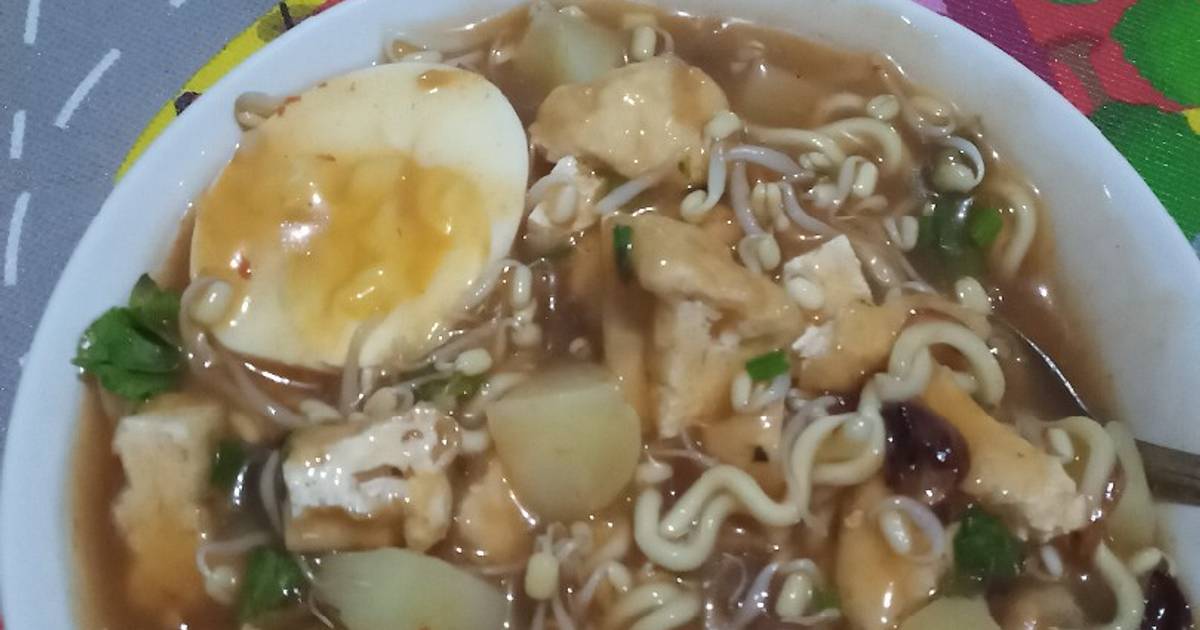 Resep Mie rebus medan oleh Dessy Damanik - Cookpad