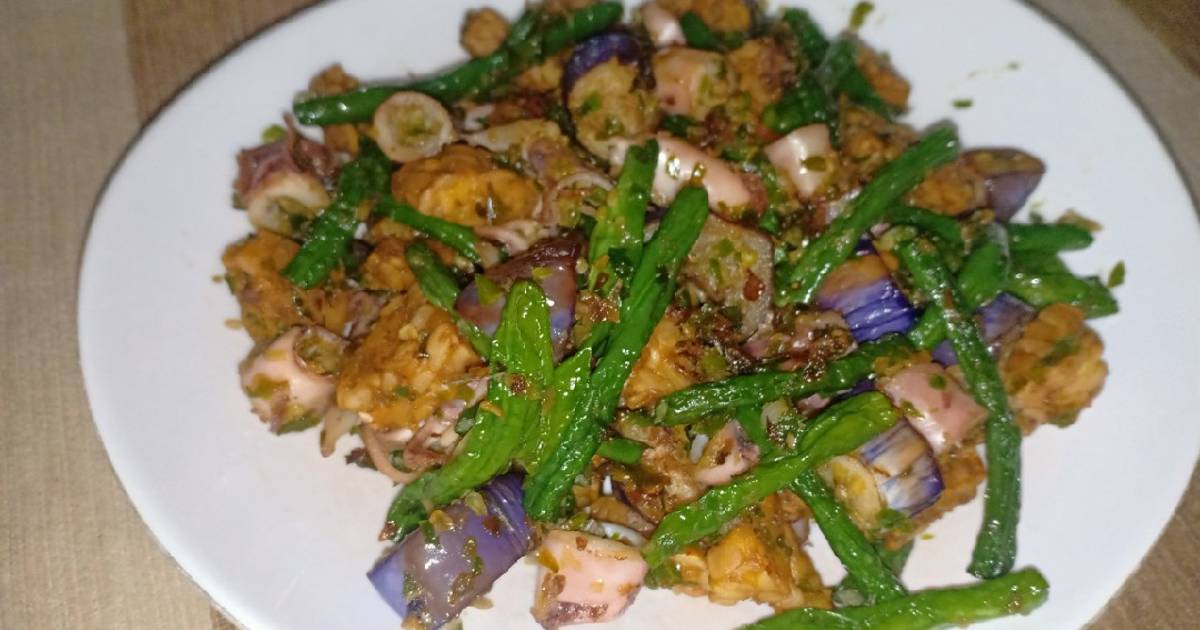 Resep Tempe kacang panjang terong cumi cabe ijo oleh Lulu - Cookpad