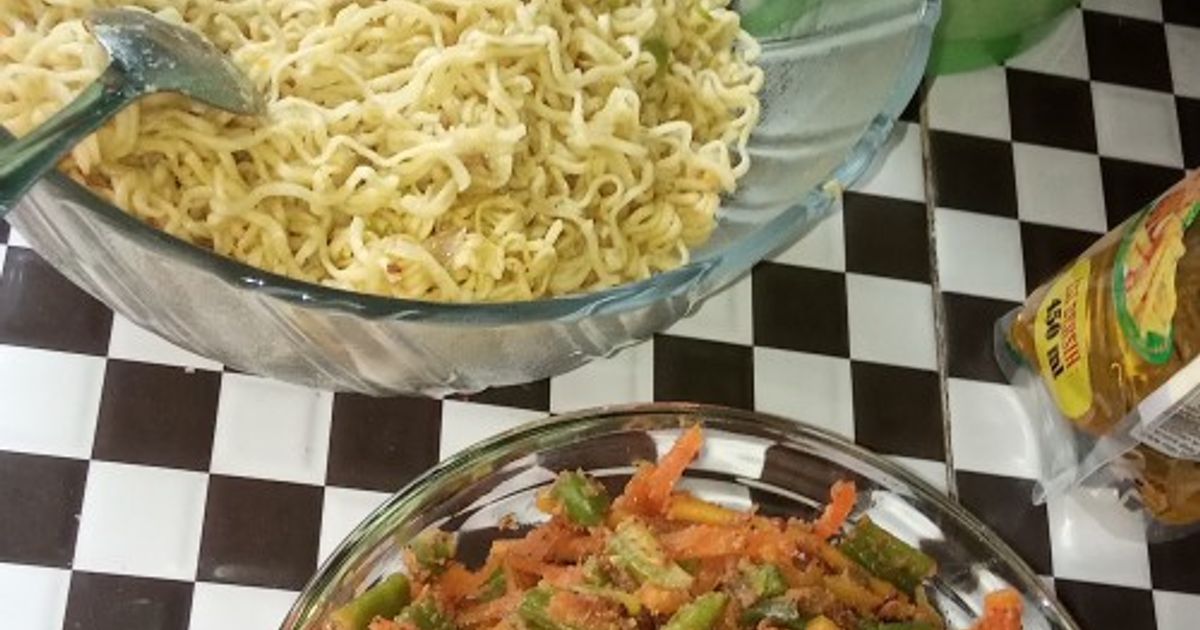 Resep Mie Besek Hajatan oleh Mutiara Damani - Cookpad