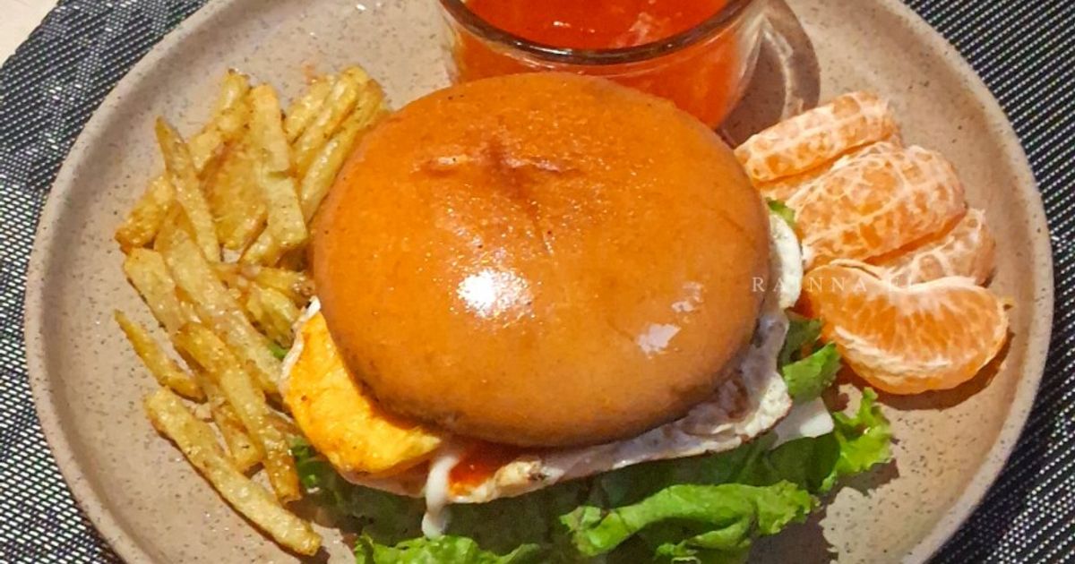 Resep burger ayam telur keju rumahan enak dan mudah - Cookpad