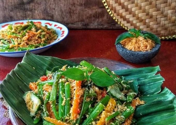 Resep Urap Batang Sayur oleh Nay's Kitchen - Cookpad