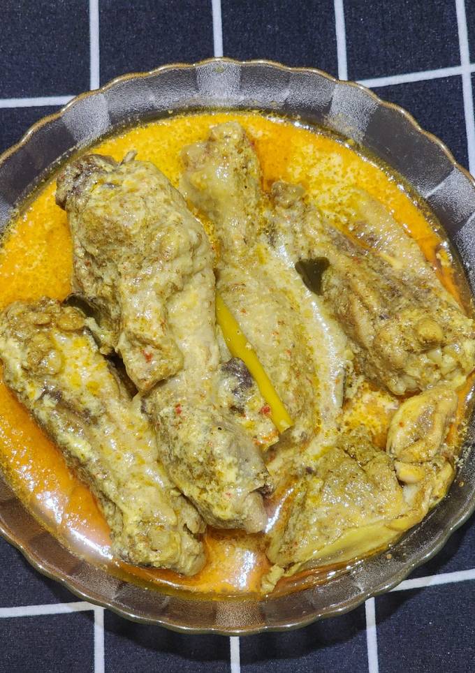 Resep Opor Ayam oleh Olivia Nikita - Cookpad