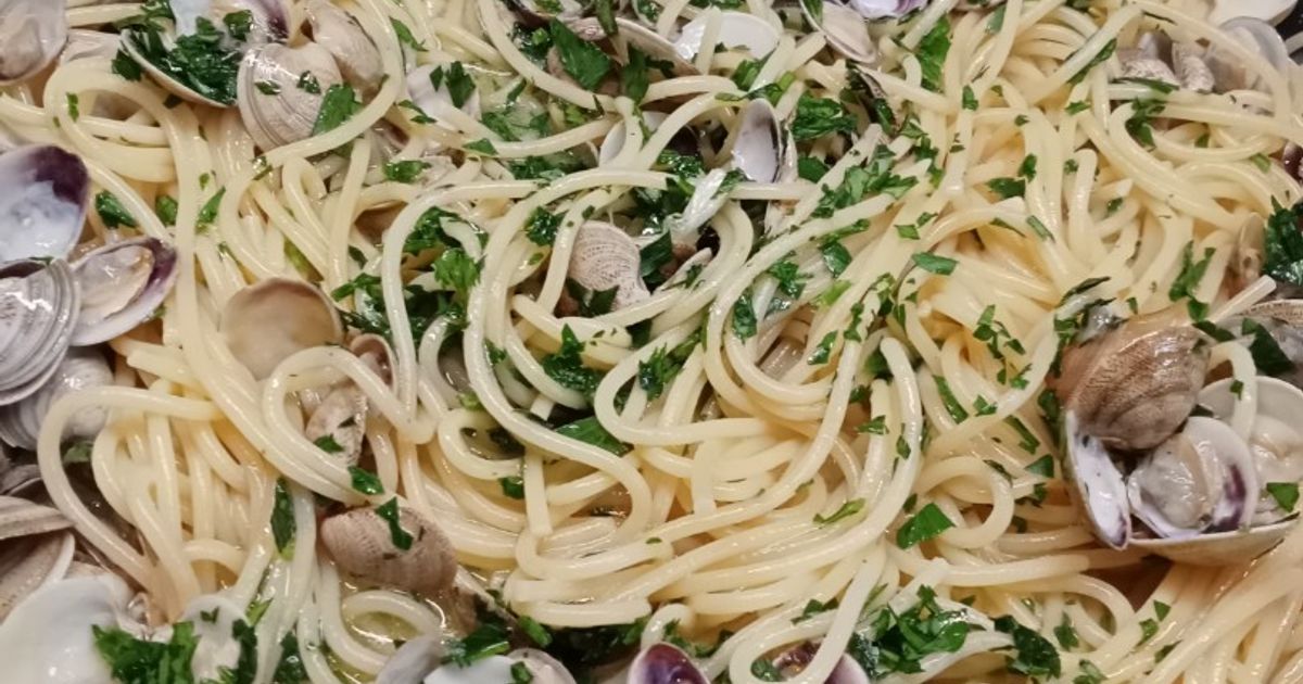 Ricetta Spaghetti Con Vongole di Assunta Russo - Cookpad