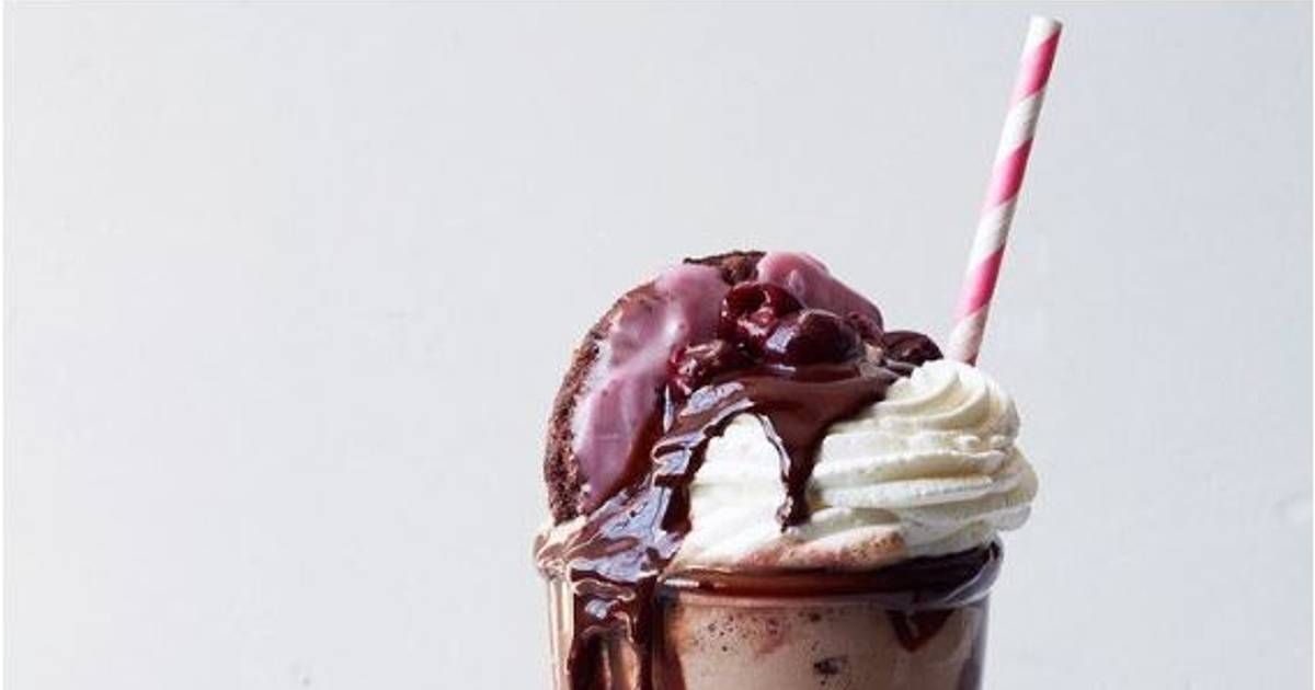 Black Forest Cake Shake Recipe by HnD Social - Cookpad