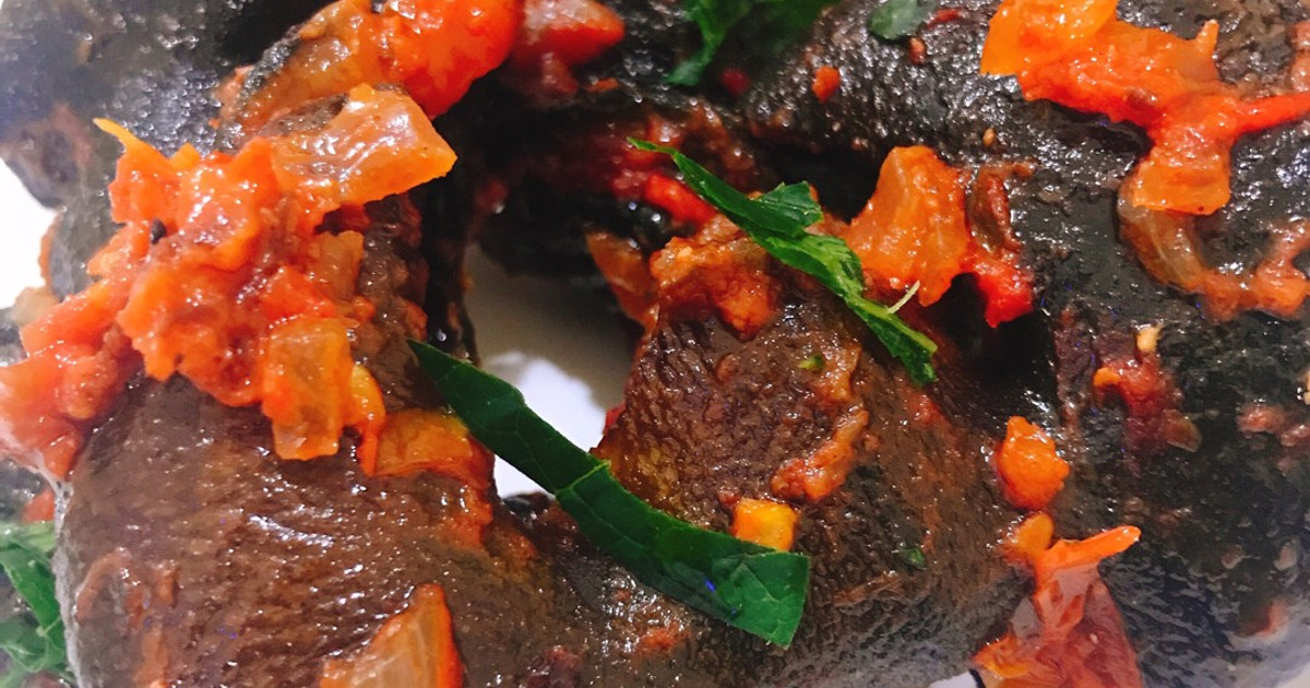 Spicy Fried Snail In Sauce Recipe by Cookingwithseki - Cookpad