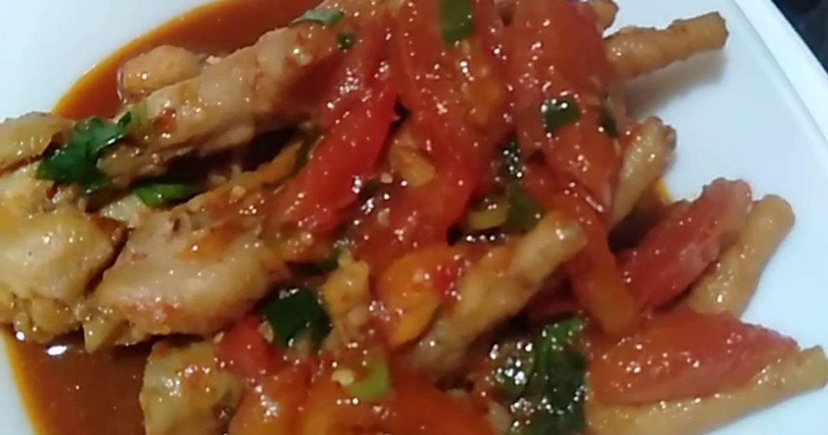 Resep Ceker Ayam Kuah Merah Pedas oleh dkharism - Cookpad