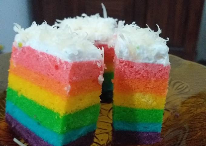 Resep Rainbow cake kukus oleh Kiki Budjang Sanmustari - Cookpad