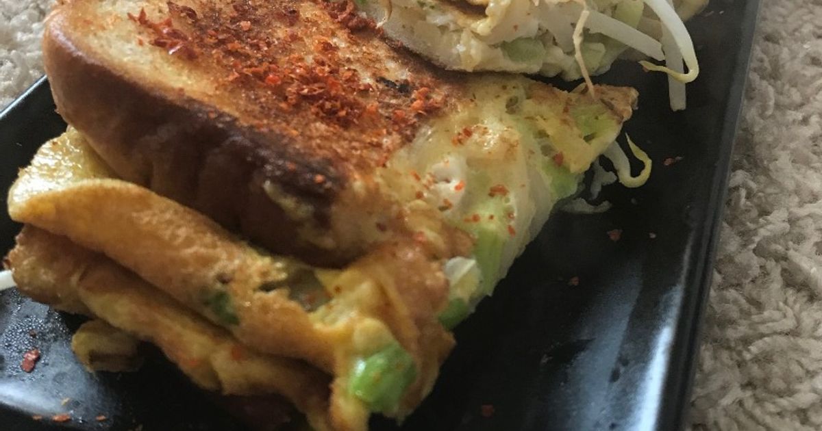 Resep Roti John (Roti Bakar Telur Sayur) oleh creative.iva - Cookpad
