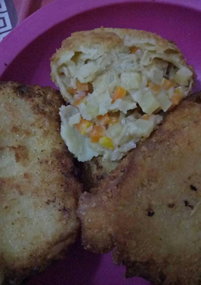 Resep Risol jumbo simple oleh dokterjilbab - Cookpad