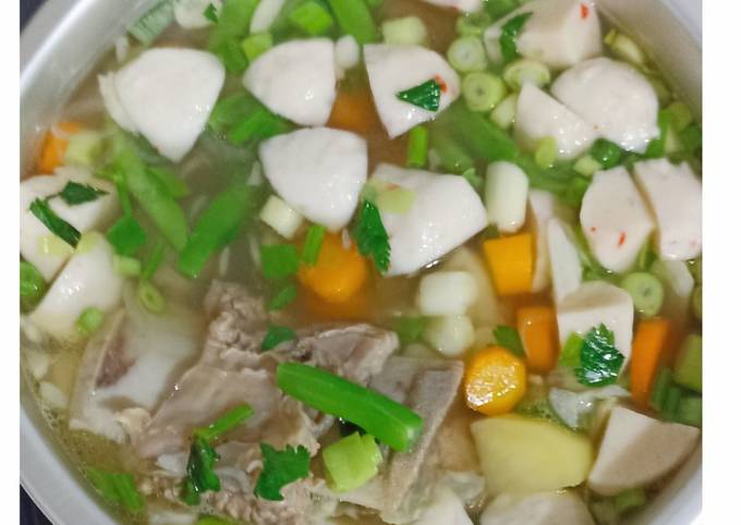 Resep Sop Tulang Bakso oleh Widya Jojo - Cookpad