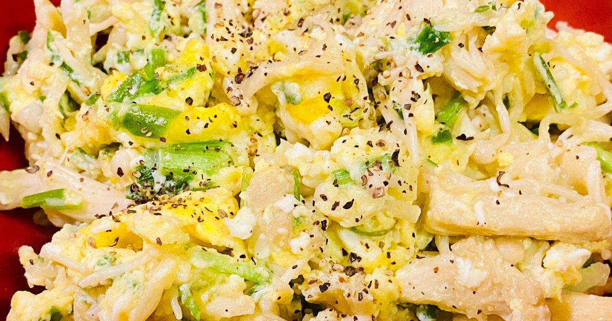 蒜香金針菇韭菜炒蛋 食譜與作法 by Yen Yi Carol Liu - Cookpad