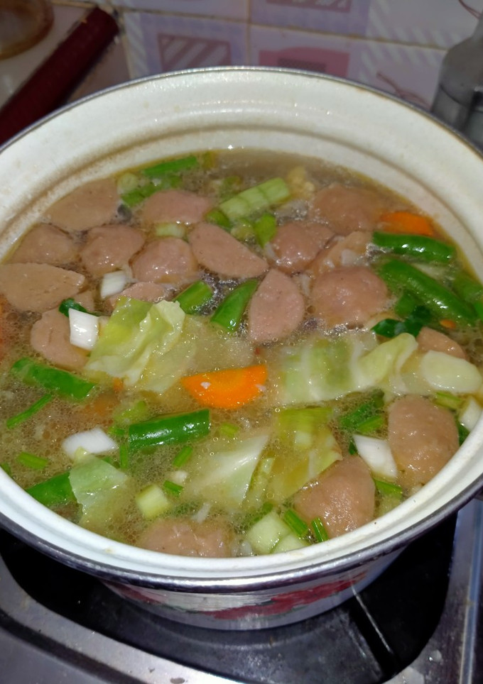 Resep Sayur Sop Ayam Bakso Simple oleh Nita - Cookpad