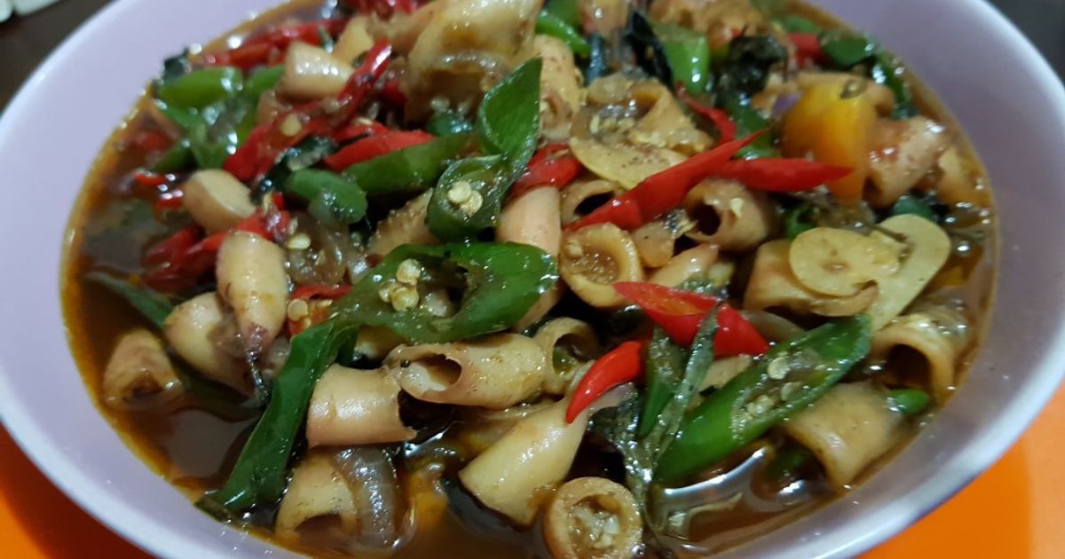 Resep Tumis Sotong Kemanggi Cabe Ijo Merah oleh Sofy Sofy - Cookpad