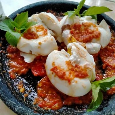 Resep Penyet Telur Asin Nyus oleh siti muryani - Cookpad