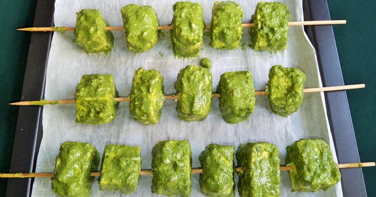 Hariyali Paneer Tikka Recipe In Otg Recipe by Cook Took - Cookpad