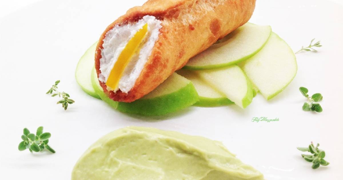 Ricetta Cannolo con ripieno di ricotta e branzino, Guacamole e mela ...