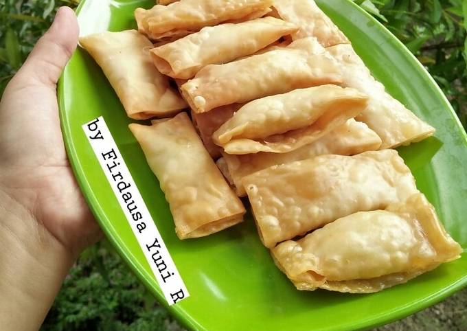 Resep Pangsit Goreng Isi Ayam oleh Firdausa Yuni Rachmawati - Cookpad