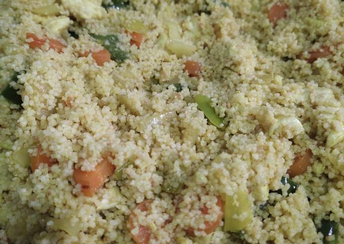 Cuscús con verduras y pollo 🐔 Receta de chiqueta_94- Cookpad