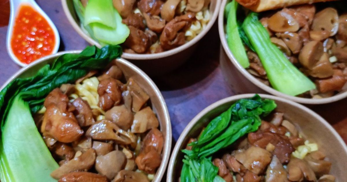 Resep Mie Ayam Ala Bakmi Gm oleh tommy wiriadi putra - Cookpad