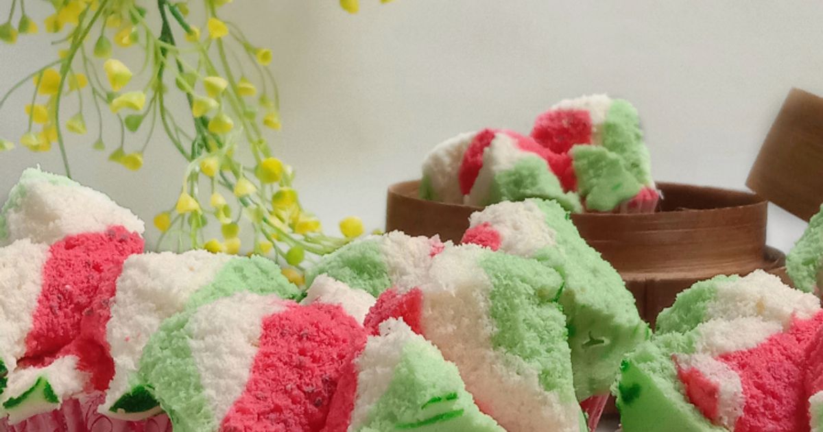 Resep Bolu Kukus Mekrok Air Kelapa oleh Adelia Firdaus - Cookpad