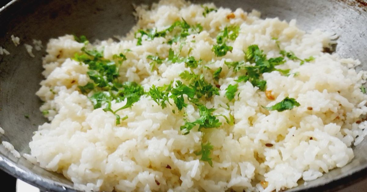 Garlic Coriander Rice Recipe by Supriya Devkar - Cookpad