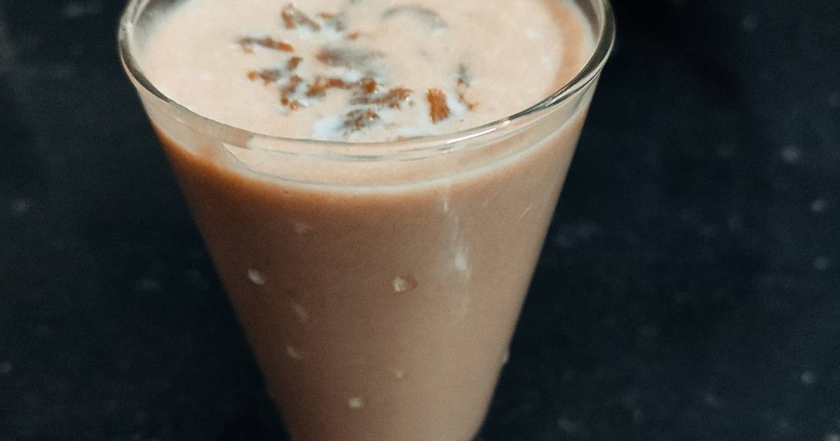 Chikoo Milkshake Recipe by Foram C. Virani - Cookpad