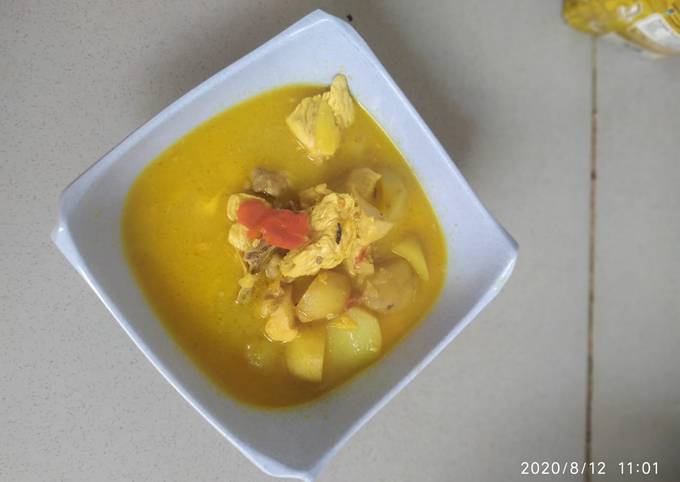 Resep Gulai Ayam Kentang Oleh Sri Ekawati Cookpad