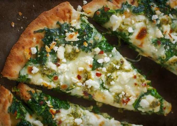 Feta-Spinach Pizza Recipe by LizzieVO - Cookpad
