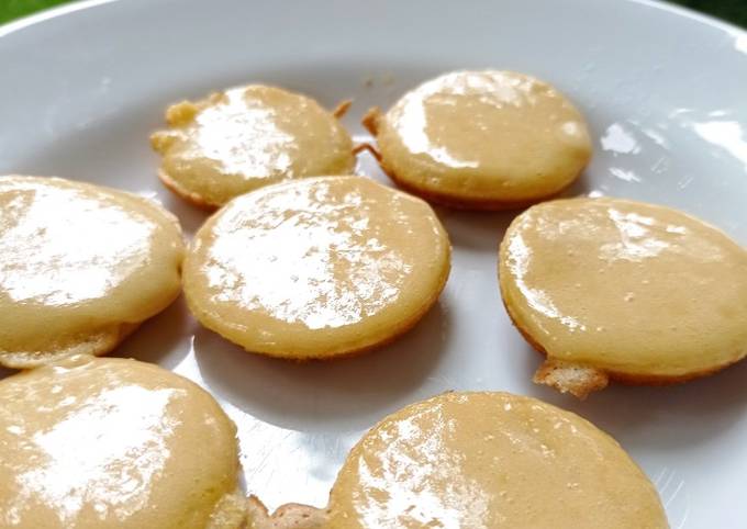 Resep Kue Cubit Abang-Abang Lumer Tanpa Bau Ragi oleh Bunda Ayesha - Cookpad