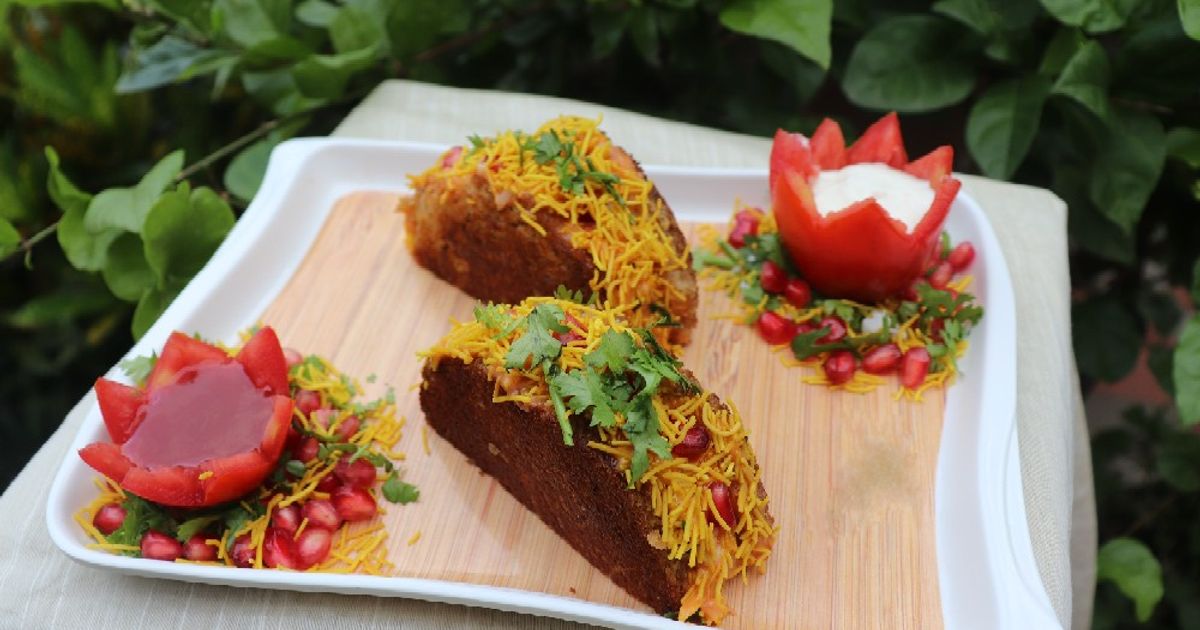 Bread Wheel Chat (Dabeli Style) Recipe by Usha V Bhat - Cookpad