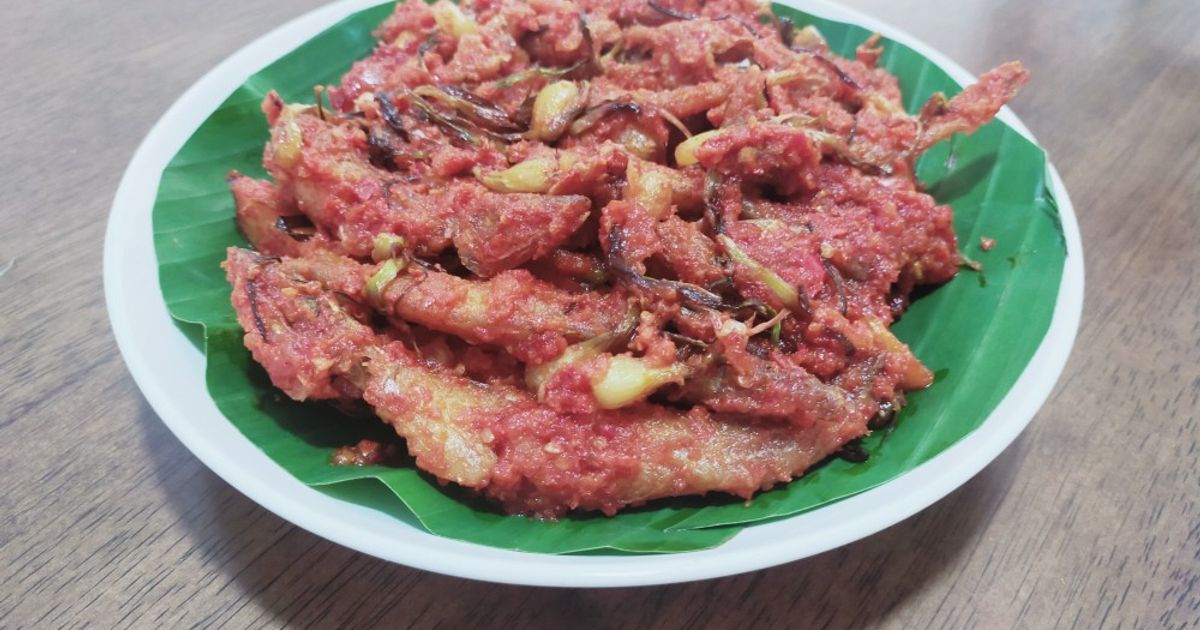 Resep Ikan Goreng Sambal Lokio (Bawang Batak) oleh Shebb's Kitchen ...