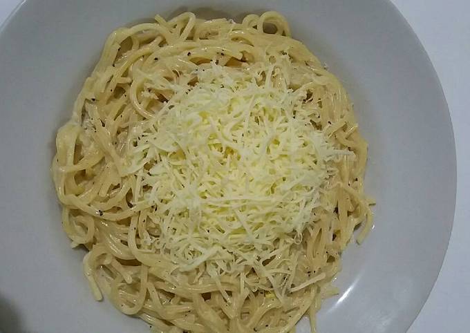 Resep Spaghetti saos putih oleh Yunie_srie - Cookpad