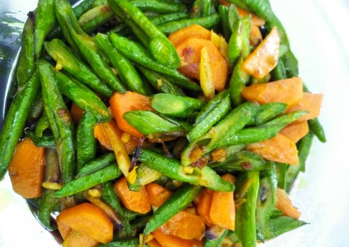 Resipi Kacang panjang Goreng kunyit oleh Zarafafiis ️🌹 - Cookpad