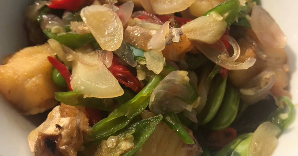 Resep Tumis jambal roti pedas gurih oleh alvera saptia - Cookpad