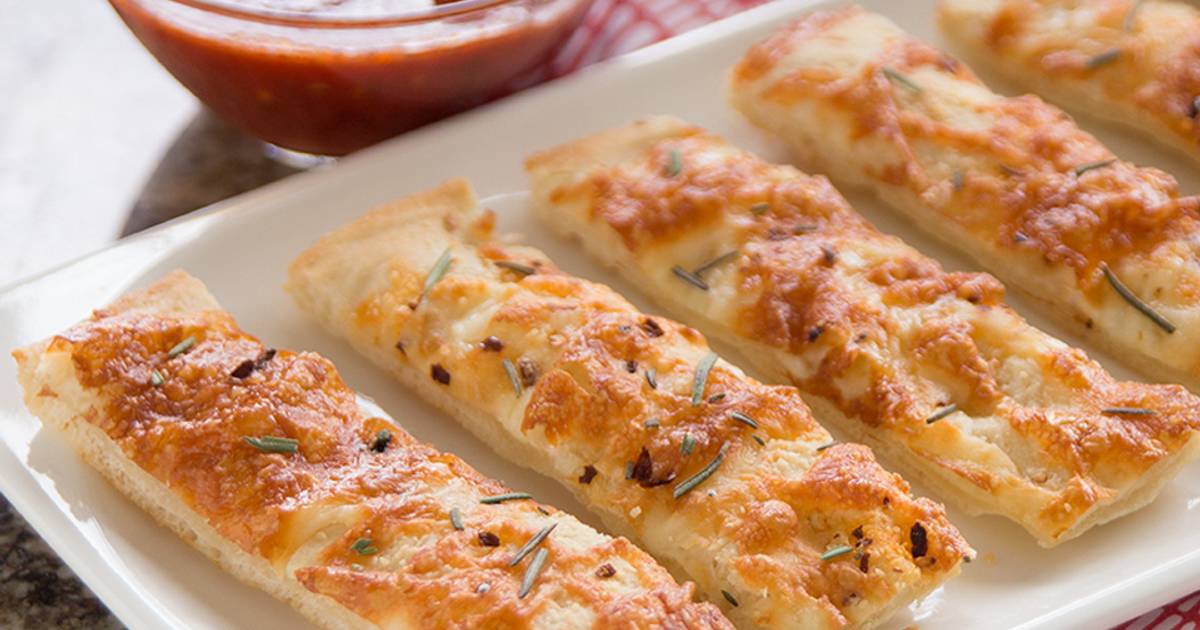 Cheesy Bread Strips Recipe by cookinguy - Cookpad