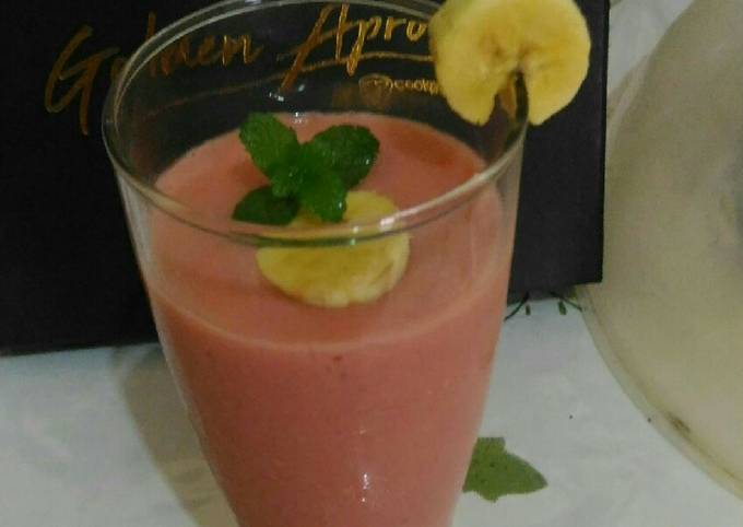 Resep Smoothies Jambu Biji Tomat Pisang oleh Pawon Ndeso Artikah - Cookpad