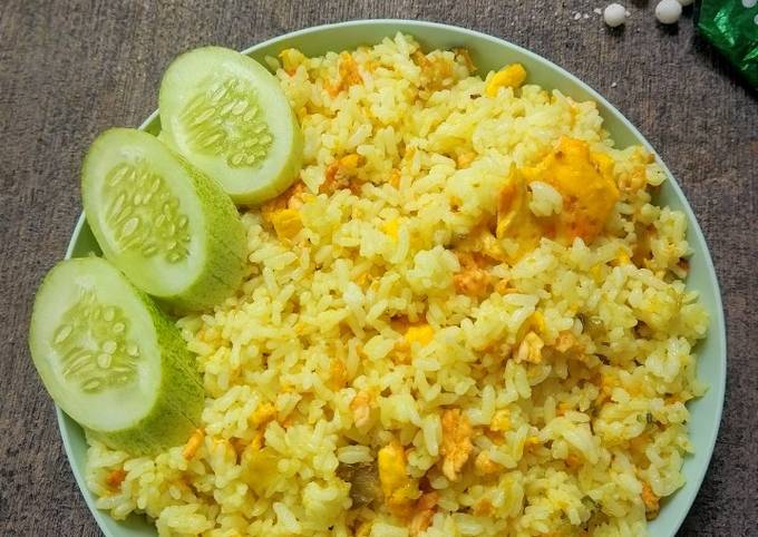 Resep Nasi Goreng Kunyit oleh Nyonya Farhan - Cookpad
